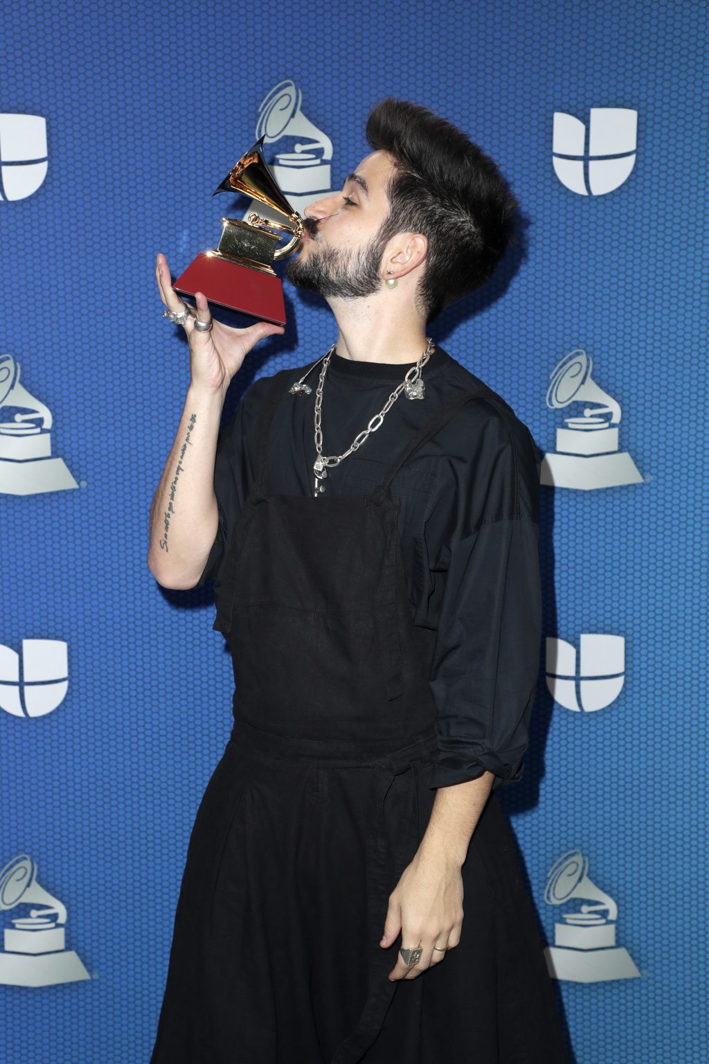 Camilo Echeverry Dedicó Su Premio De Los Latin Grammy 2020 A Evaluna